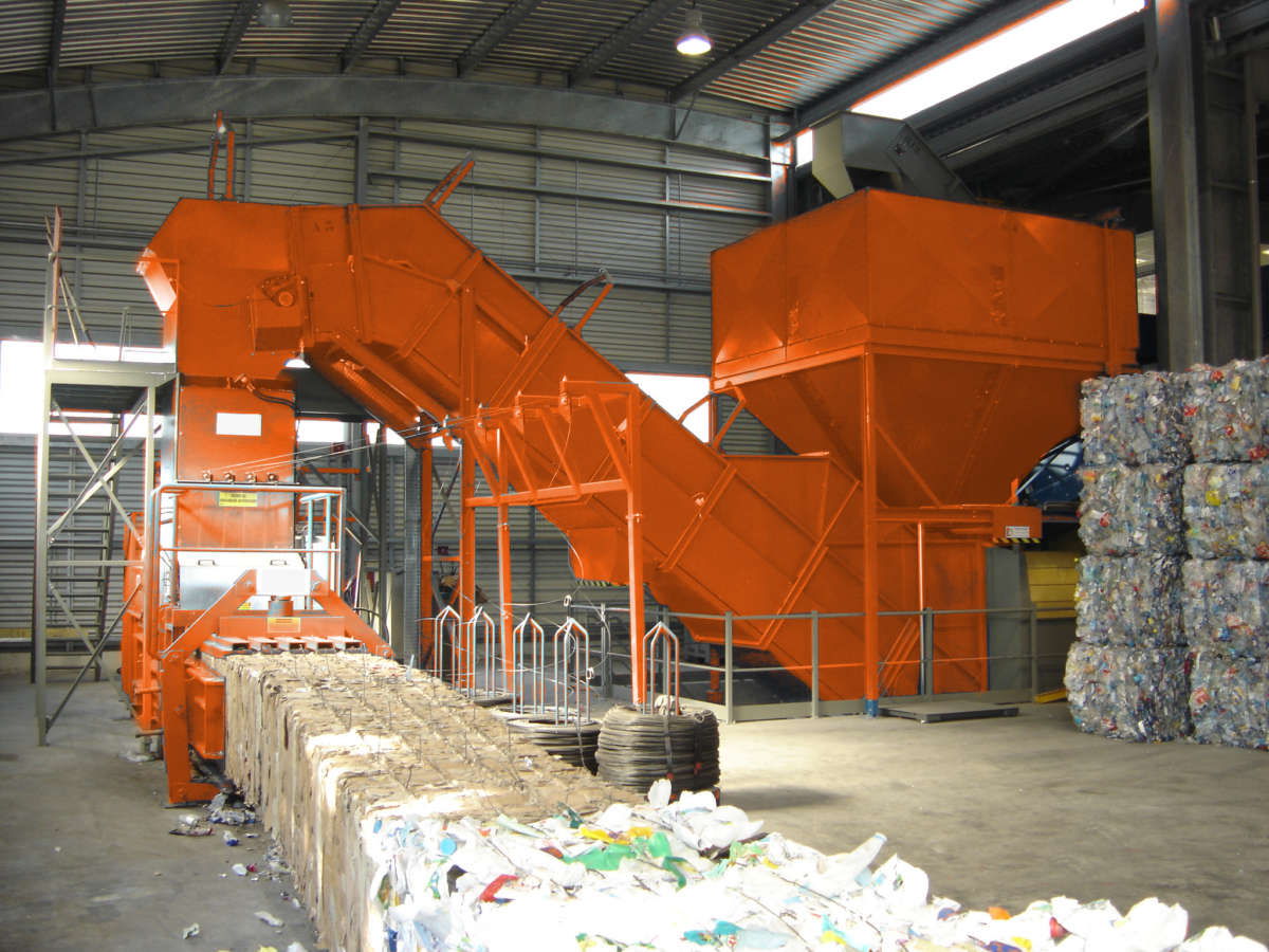 Fully automated horizontal balers do the job for you - Orwak