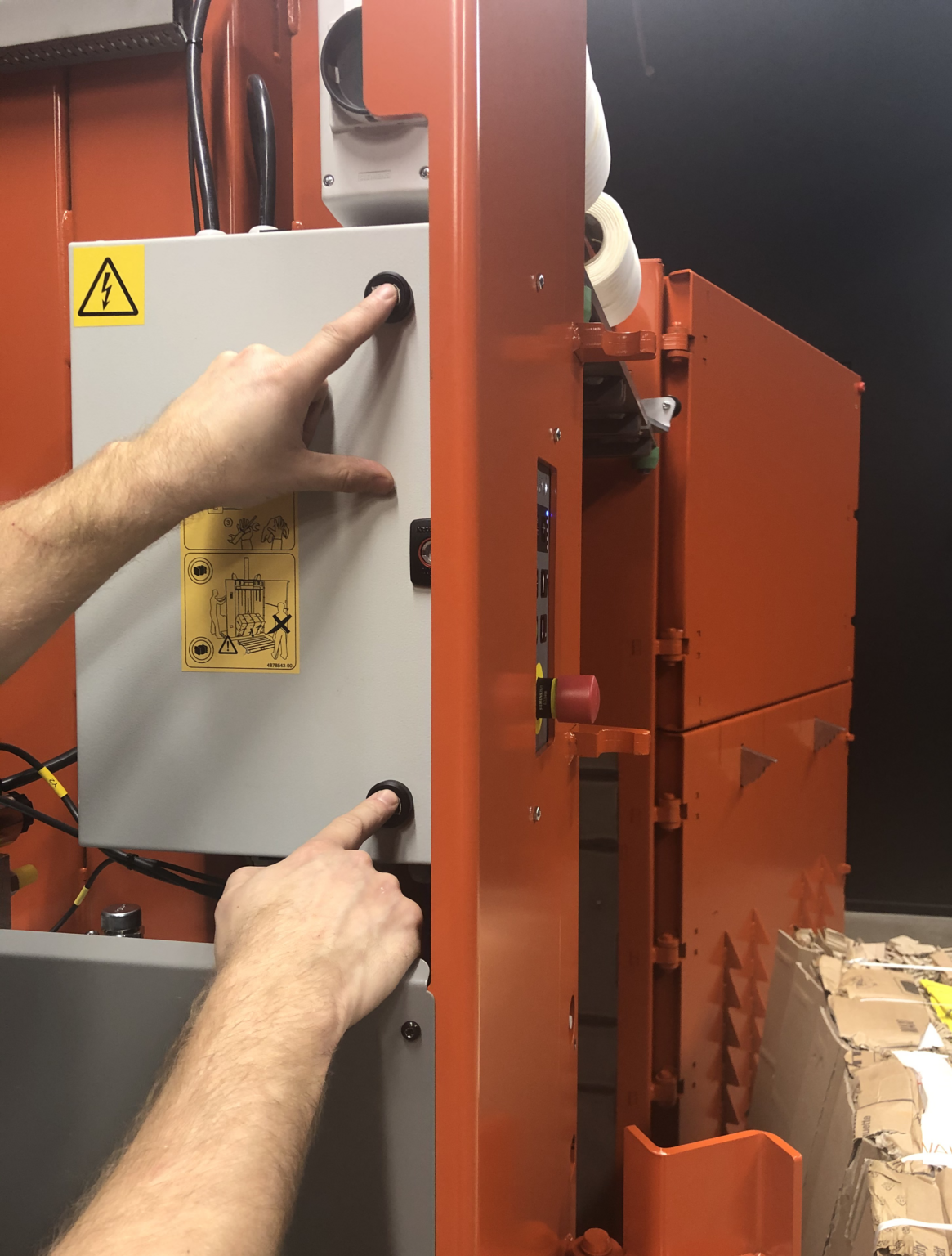 Benefit from high capacity compaction with Big Baler Orwak 3500 - Orwak